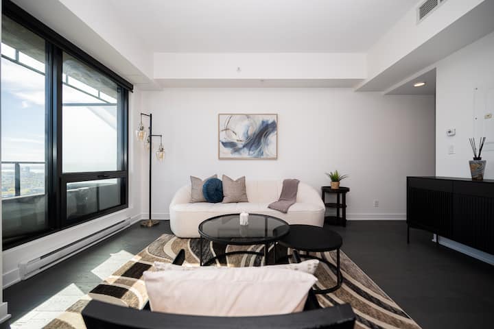 Executive 2br | Modern Luxury | Heart Of Downtown - Lasalle