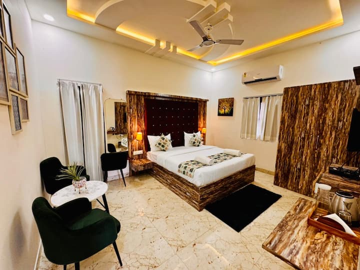 Ara Villa Queen Rooms - Udaipur