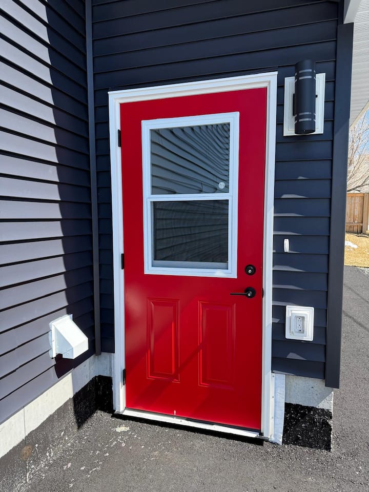 Cozy Stylish Getaway In The Heart Of Mount Pearl - カナダ セント・ジョンズ