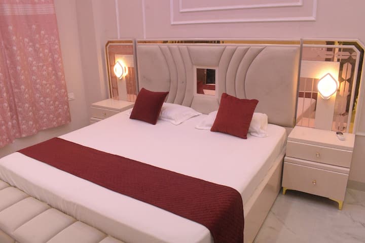 Buddha Penthouse / Full Night Party On Rooftop - Ghaziabad