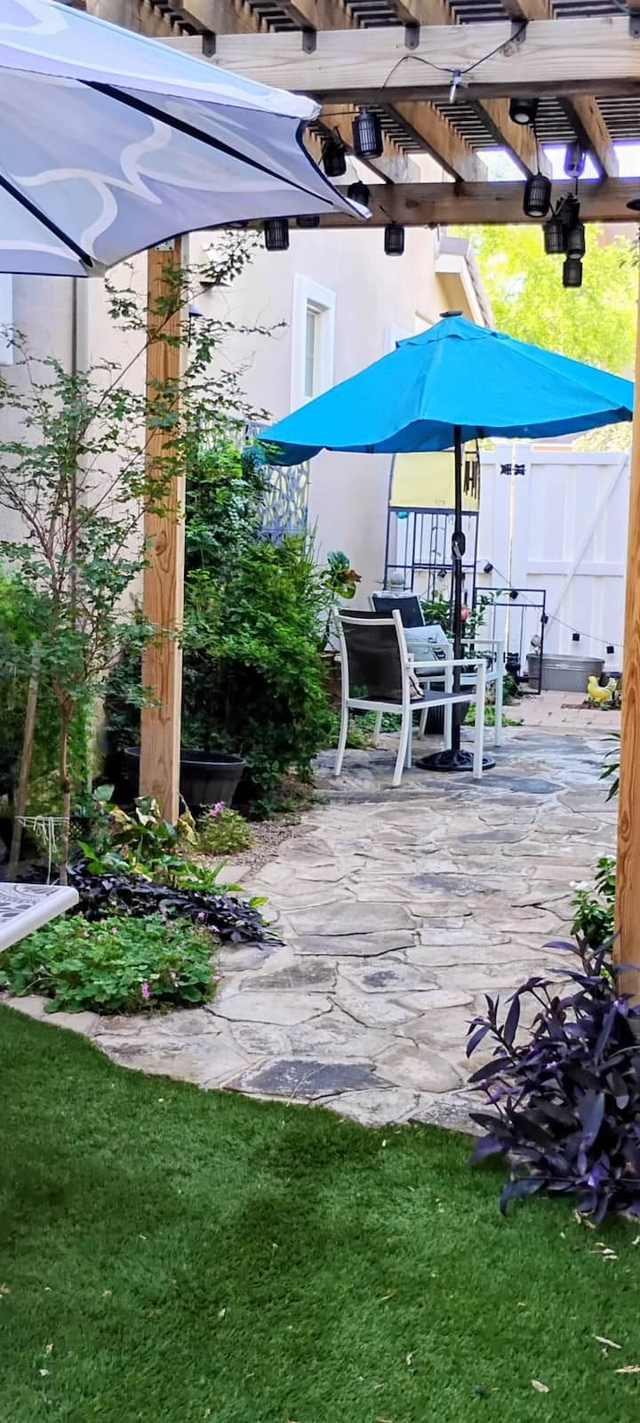 Sharen's Sleep Easy In Gilbert - Gilbert, AZ