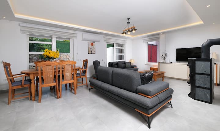 Villa Kısmet Korunaklı Tuzlu Su Havuzlu - Ören