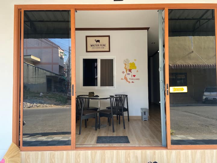 Yellow House(5 Mins Walk Todiana Department Store) - Hat Yai