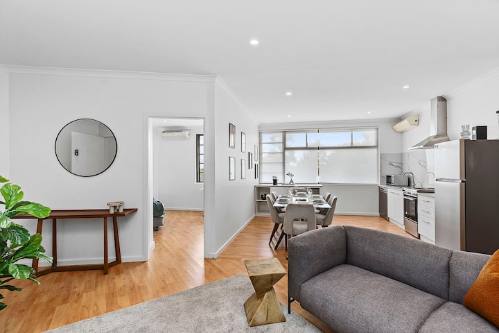 The Elevated Escape|modern 3br Near Cbd & Vic Park - Riverton, Australia