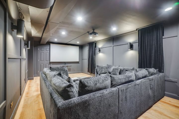 Theater Room, Pool Table, Arcade, Minutes To Town! - Lake Geneva, WI