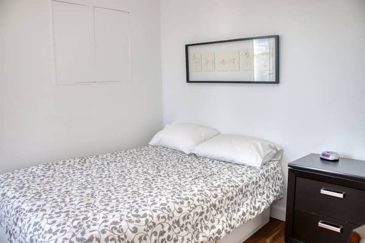 Montreal Loft With Full Kitchen - Boucherville