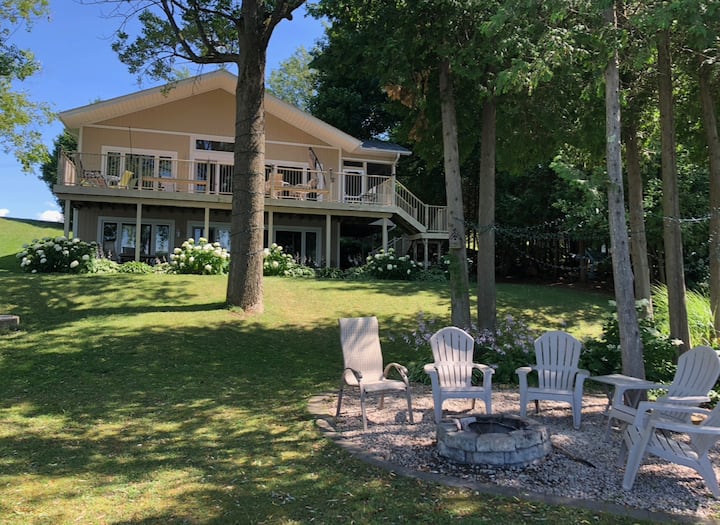 Habermehl Lake House Retreat - Hanover, Canada