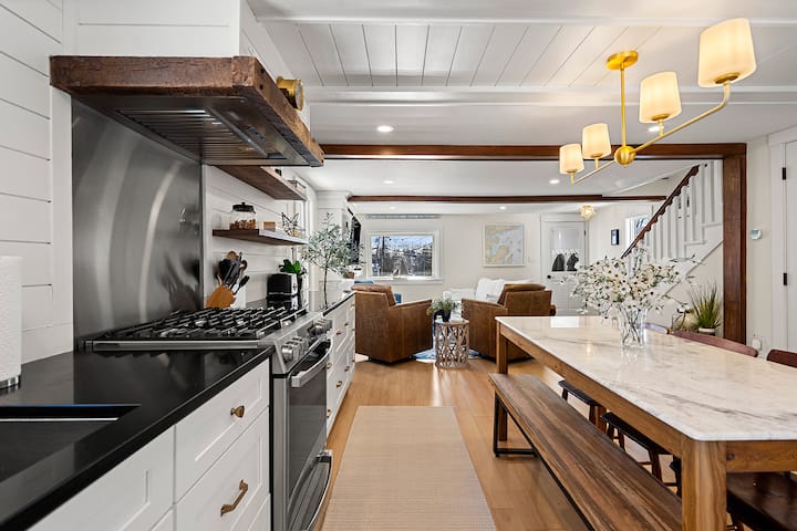 Exposed Beams, Gas Fireplace, Fire Pit, Porch - Marblehead, MA
