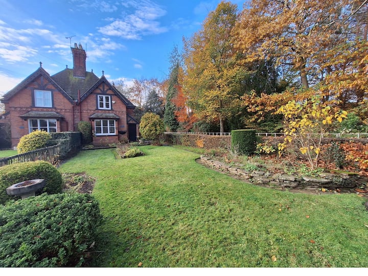 Dairy Cottage | Historic Peover Hall Estate - Knutsford