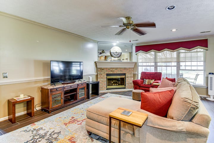 5 Mi To Coliseum! Spacious Home In Hampton Roads - Hampton, VA
