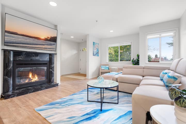 Fraserhood 3br Family Home | Patio & 2-car Garage - Vancouver