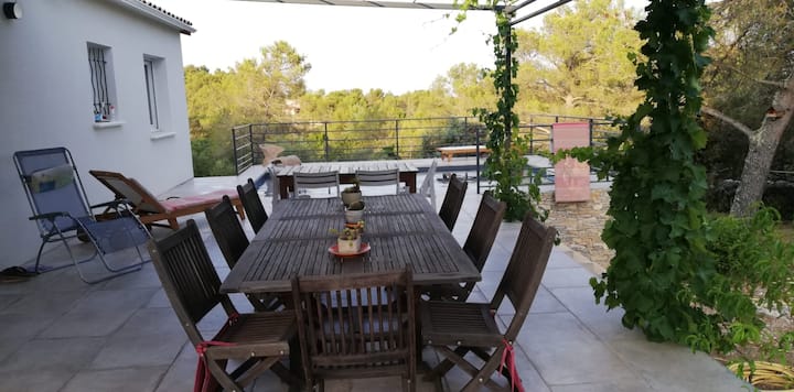 Maison Avec Piscine Au Calme - Nîmes