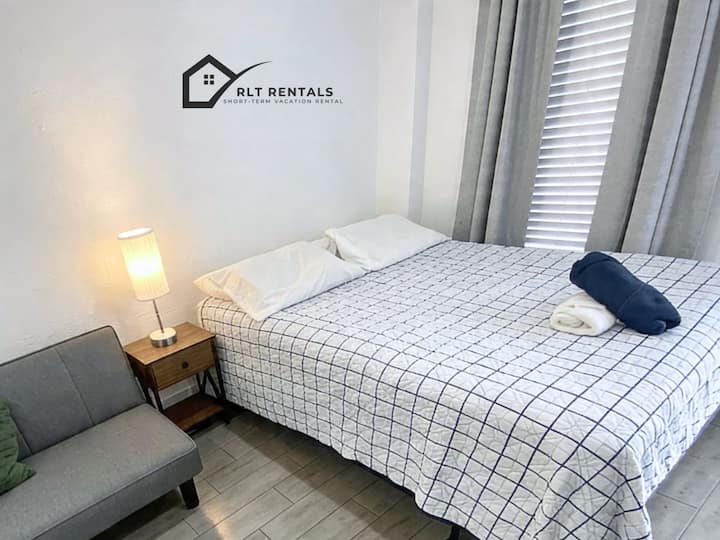 Starline Studio In Hollywood - Hollywood, FL