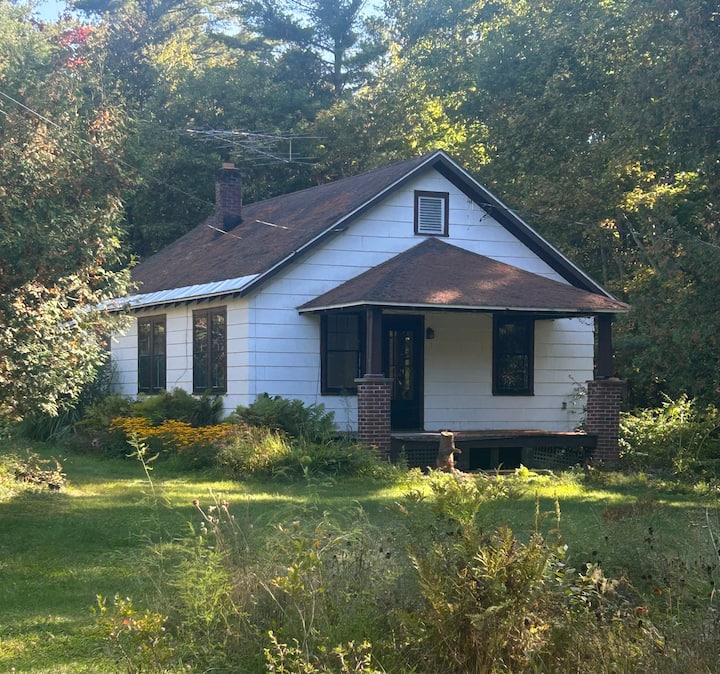Craftsman Cottage Tucked In The Pines…. - Newcomb Lake, Newcomb