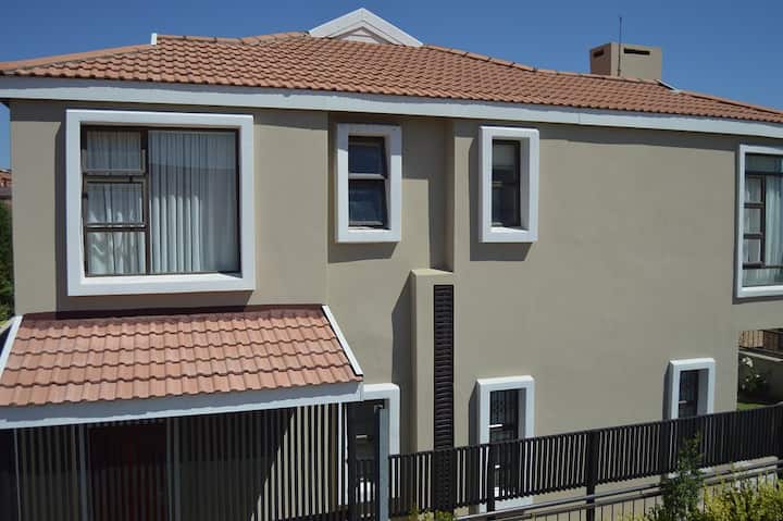 Timeless Luxury In The Heart Of Maseru. - Lesotho