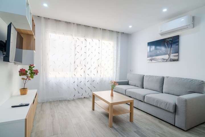 Casa En El Centro De Lloret Para 12 Personas - Blanes