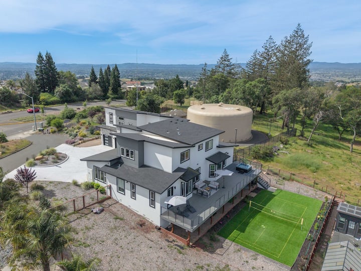 Sonoma Luxe: Hot Tub | Views | Game Room | Theater - Santa Rosa
