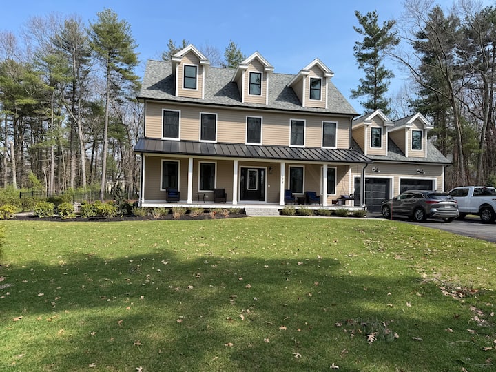 Modern 4bd Home Minutes From Gillette Stadium - Foxborough, MA