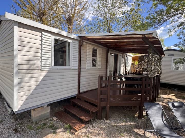 Mobil-home 3ch Proche Piscine à La Carabasse - Vias