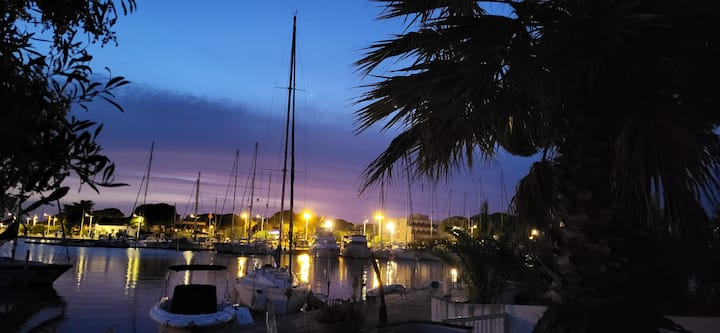 La Goélette Entre Plage Et Centre Ville - Saint-Laurent-d'Aigouze