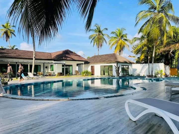 Villias 8 Chambres Salons - Côte d'Ivoire