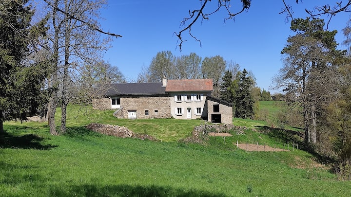 Le Refuge De Mazard – ÉVasion Nature à St-jeures - Haute-Loire
