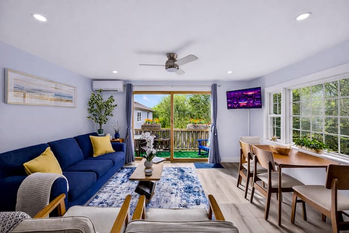 Steps To Beach - Private Deck, Parking, Ac - Provincetown, MA