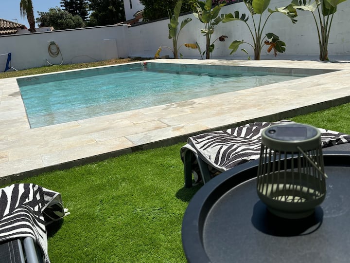 Precioso Chalet Con Piscina A 3,5km De La Playa - Novo Sancti Petri