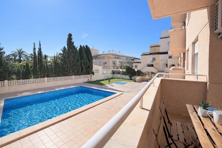 Apartamento Pink Nature, Con Piscina & Garaje - Torrevieja