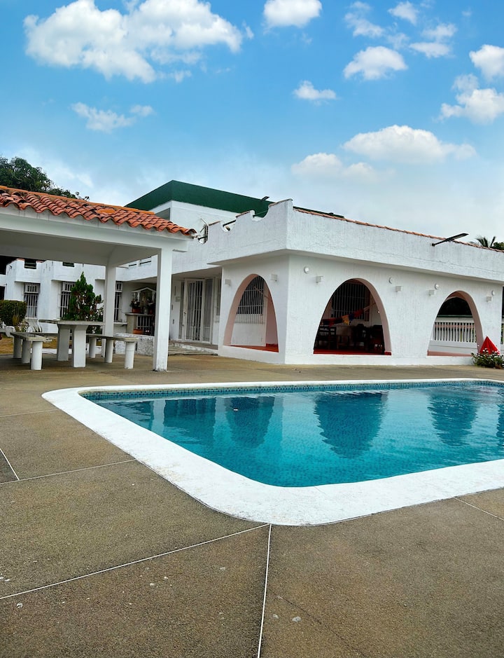 Casa Vacacional Villa Mediterránea - Venezuela