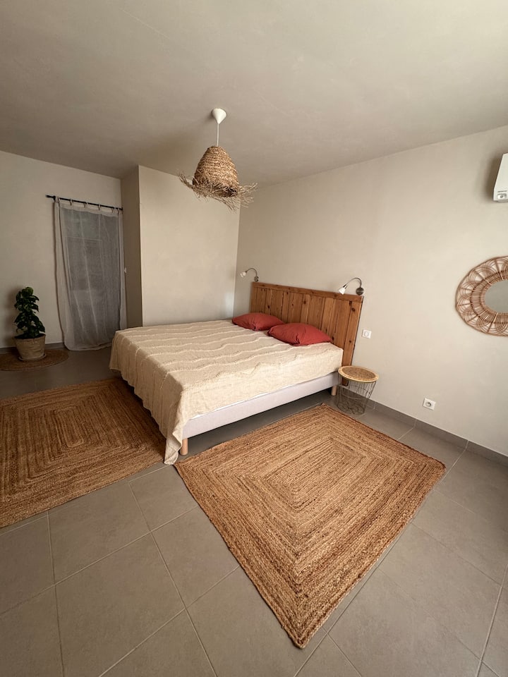 Suite Avec Terrasse – Domaine D’olga - Aniane