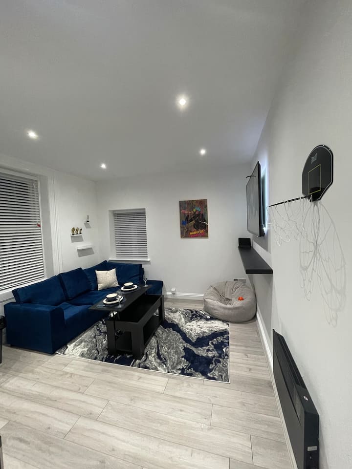 Stylish 2br Duplex – Central & Spacious - Sunderland