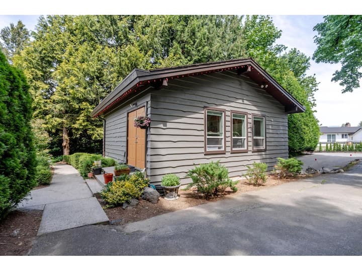 A Perfect Oasis! - Abbotsford