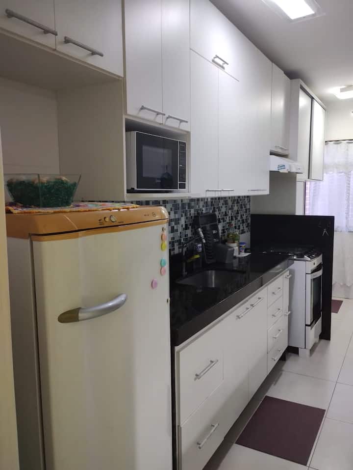 Apartamento A Uma Quadra Da Praia, Com Garagem - Arraial do Cabo