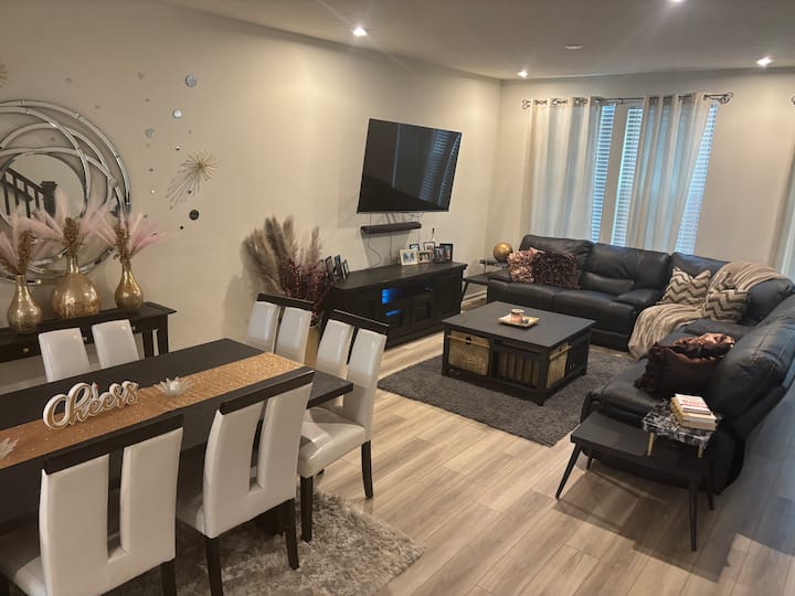 Upscale-new Build Condo In Carmel - Carmel, IN