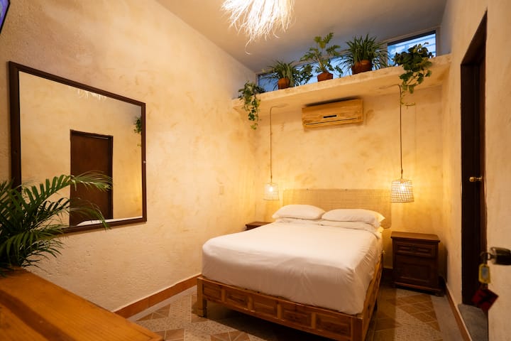 Cuarto Siete - En El Corazón De Tepoz - Mexico