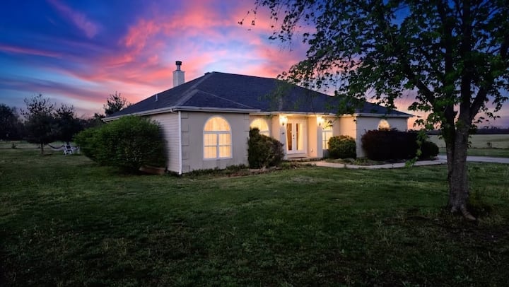 Route 66 Family Stay With Spa-inspired Comfort - North Miami, OK
