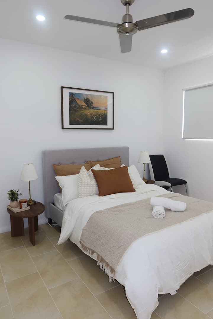 3 Bedroom Cozy Family Home - Northmead, Parramatta - Parramatta