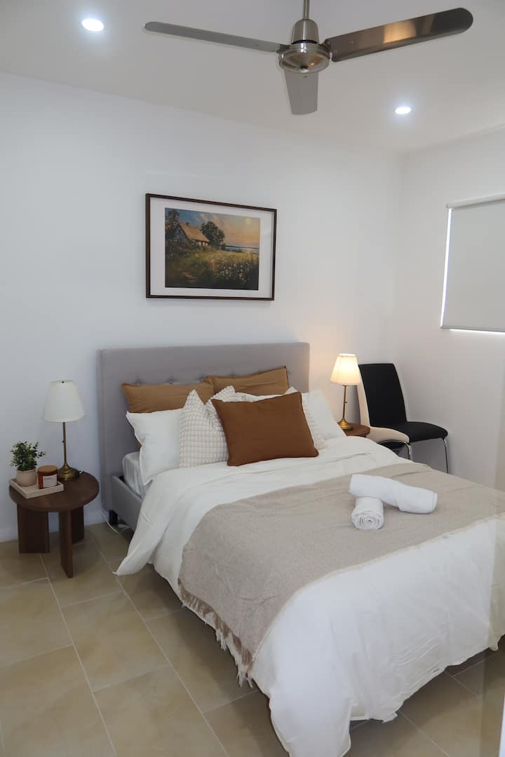 New Modern Family Retreat | 3br Near Parramatta - Parramatta