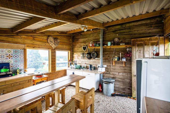 Barn Owl Yurt - Looe