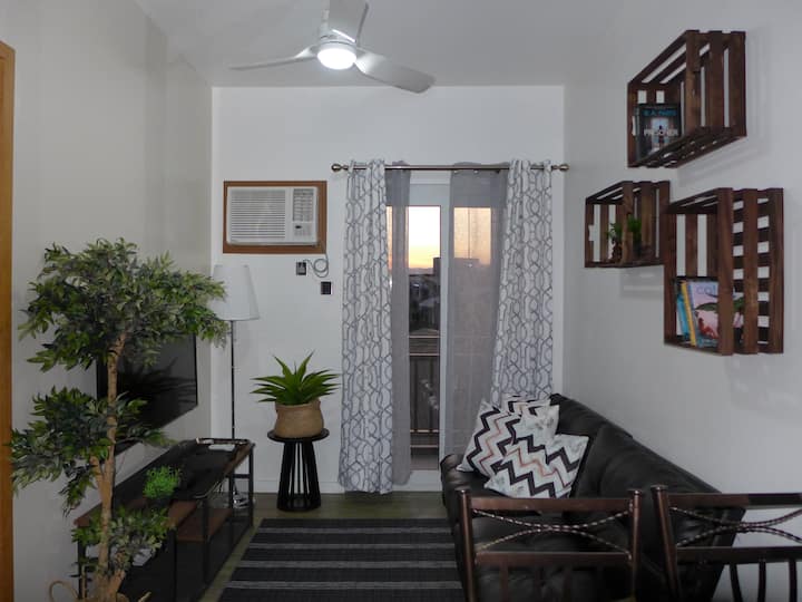 Southside Workstay | 1br By Thoughtful Stays - Talisay
