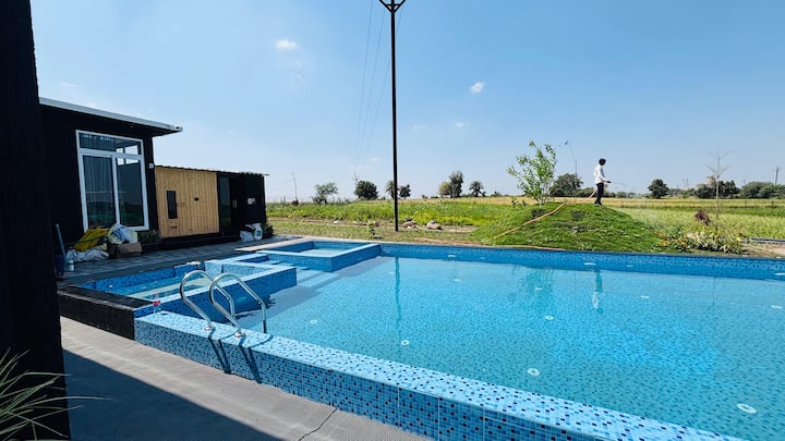 Kabir Farms Luxurycomfort With Family And Friends - Bhopal