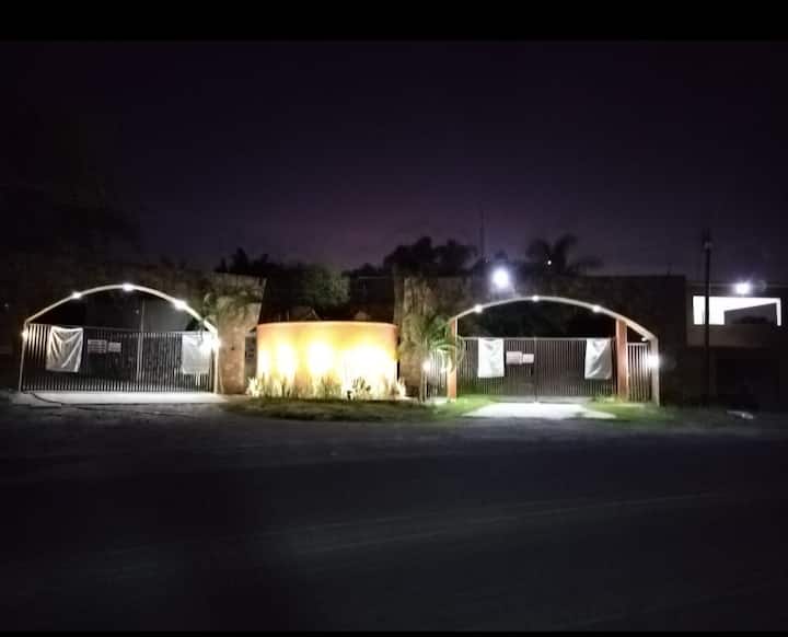 Tu Casa Ideal De Fin De Semana A Minutos Del Lago - Tequesquitengo