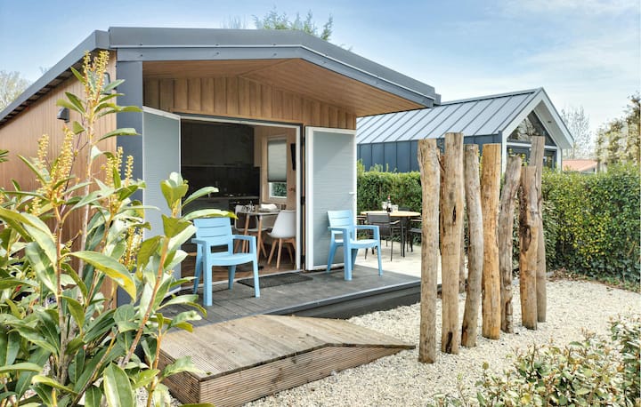 2 Bedroom Lovely Home In Heinkenszand - Goes