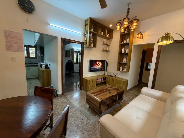 Cozy Private Luxurious 1 Bhk | Couple Friendly - Bangalore