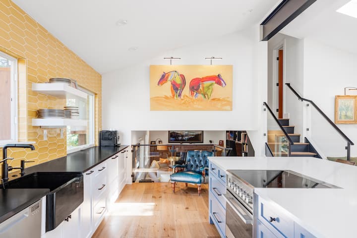 Modern 2 Bdr Retreat: Serene Backyard - Boulder, CO