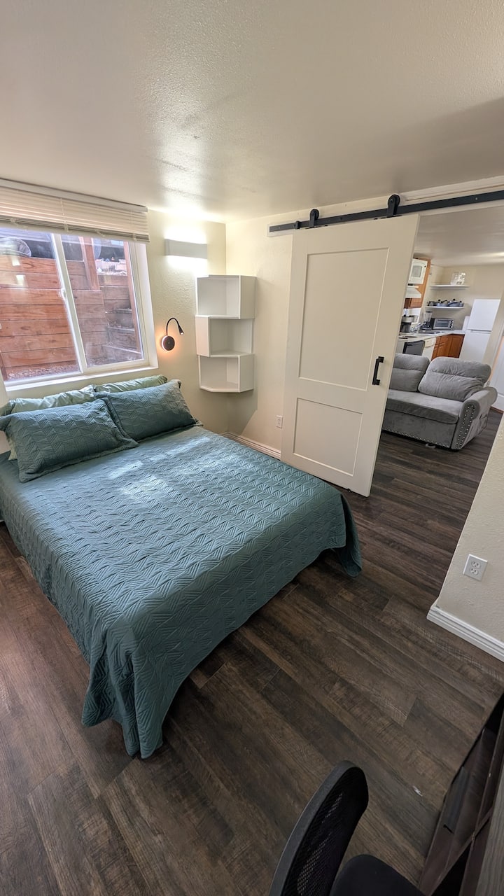 Charming One Bedroom Apt. With Central Location - Cheyenne, WY