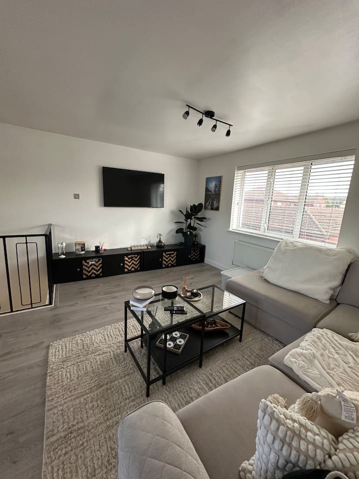 Coach House In Eynesbury - Double Bed & Parking - St Neots