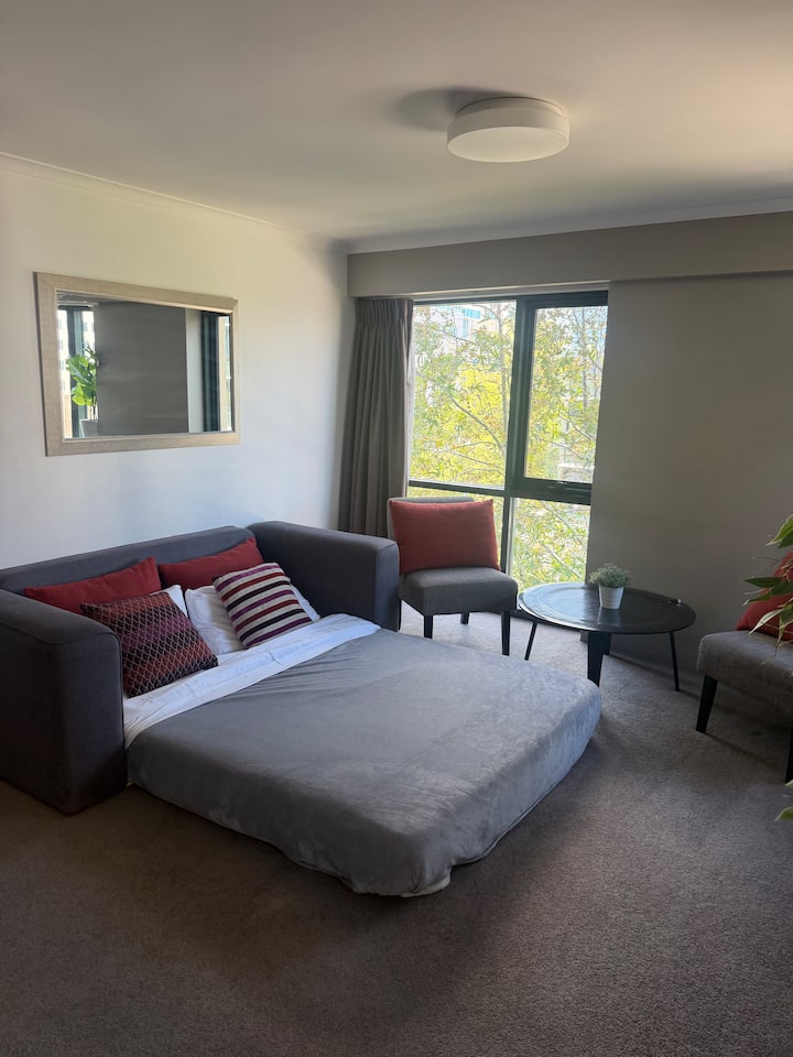 2bed 2bath Apartment In The Heart Of The City L4 - Australia