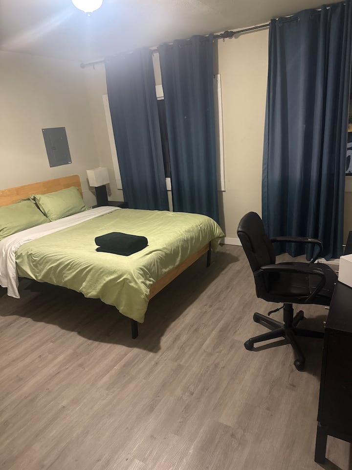 Nice Comfort 2b1b - Hayward, CA